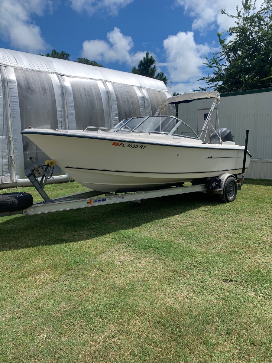 2005 Sea Hunt Escape 200 - BoatNation