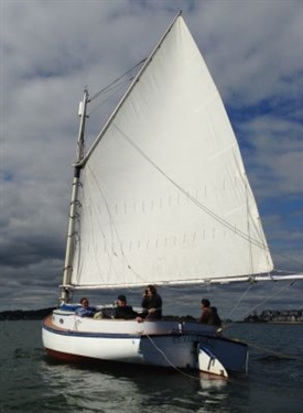 1916 26′ CROSBY CATBOAT “VICTOR” - BoatNation