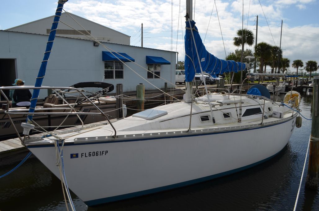 1984 Hunter 31 - BoatNation